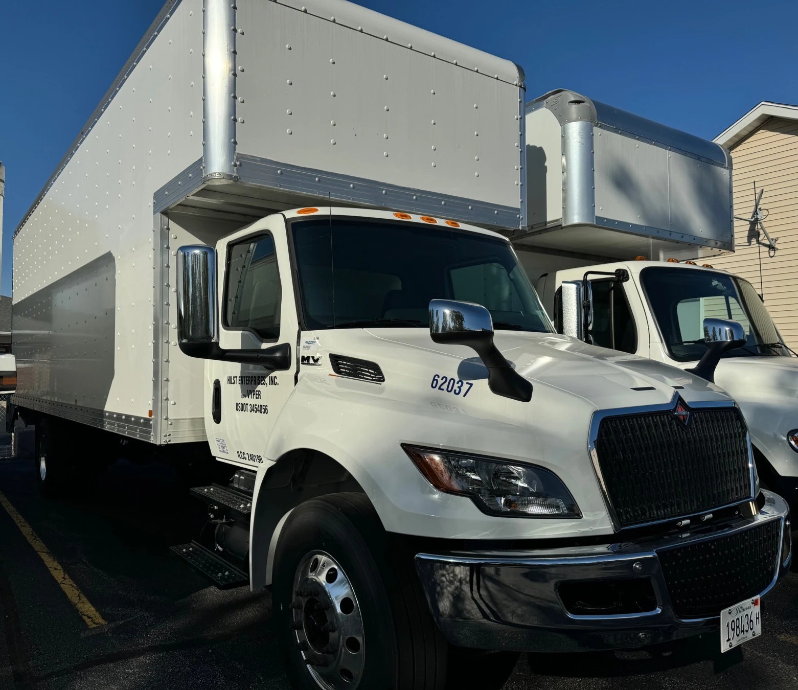 Best Day Cab Trucks for Short-Haul Routes